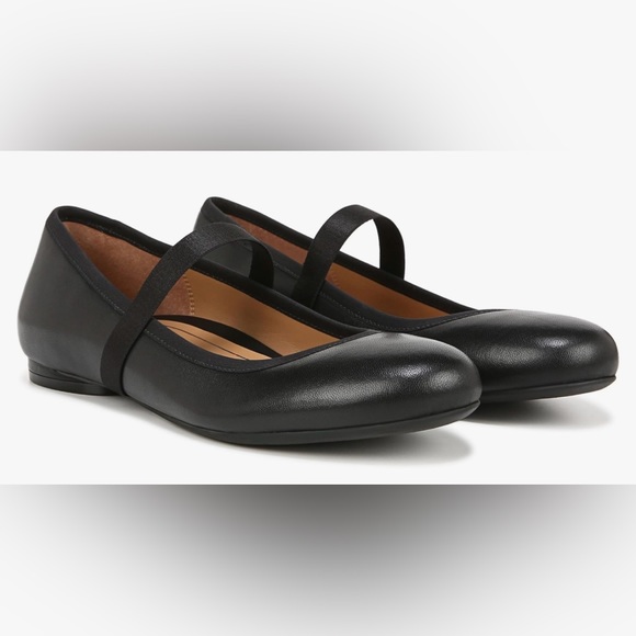 Vionic | Shoes | Ballet Flats | Poshmark